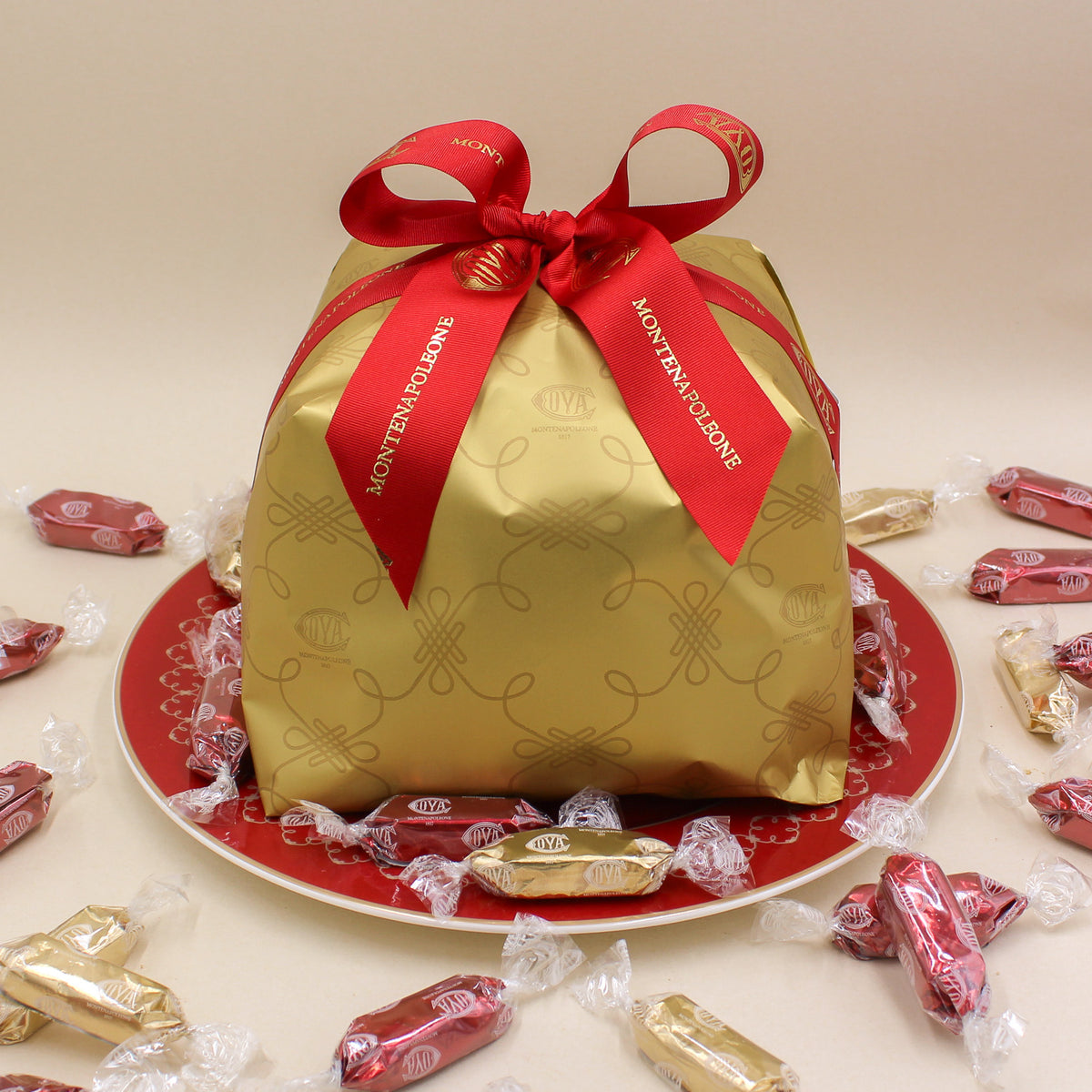 Wooden Box "Selezione Cova" with Assorted Chocolates gr. 600 ...